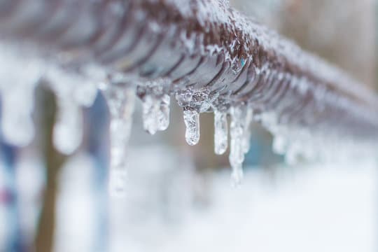 A Homeowner's Guide to Preventing Frozen Pipes | Wild West